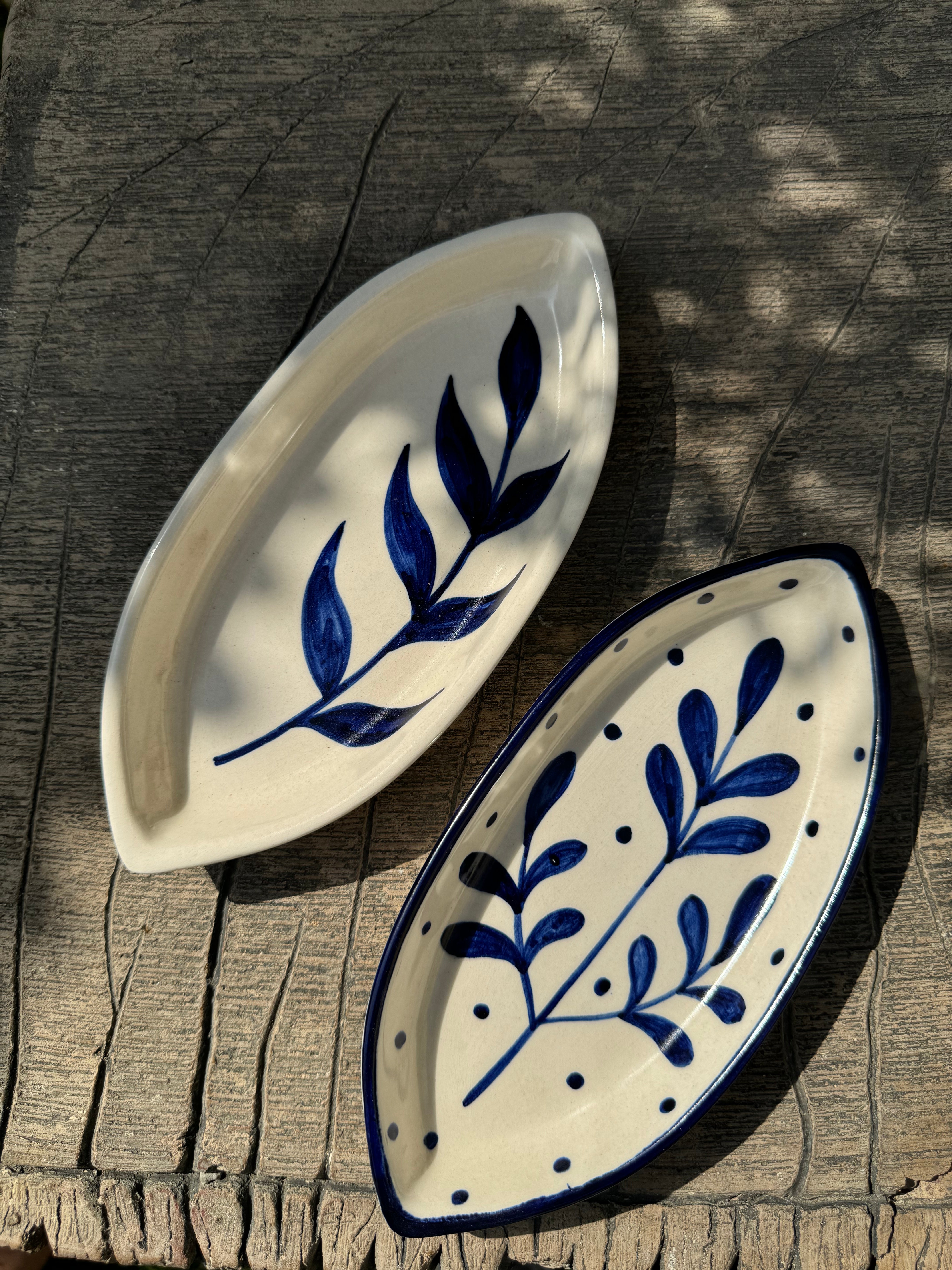 Boat Platter - Blue Leaves – Dugdugi